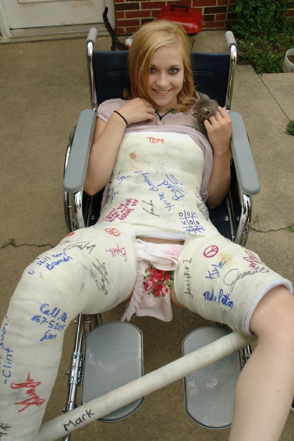 Cast Girl Picture EBaum s World Cast Girl Picture EBaum s World