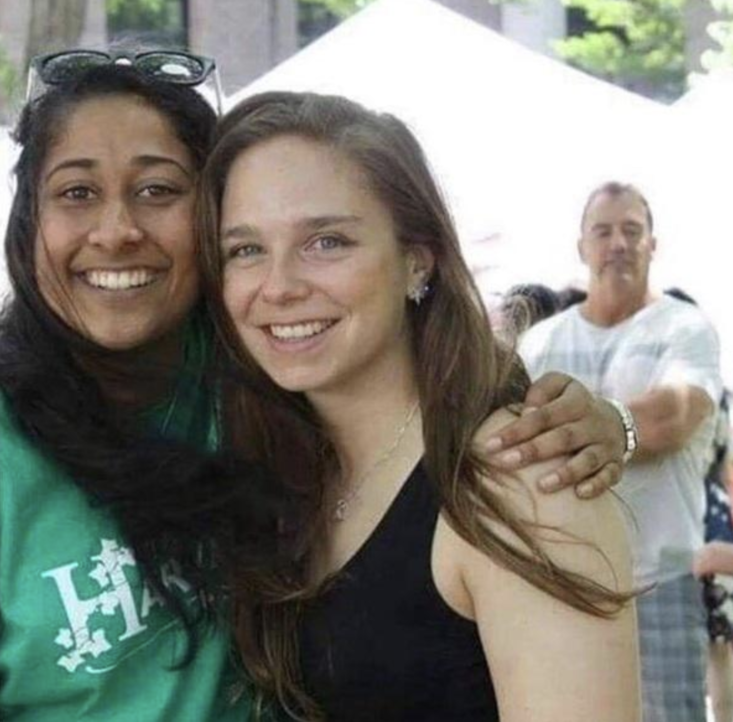 20 Photos With Brain-Breaking Optical Illusions | eBaum's World