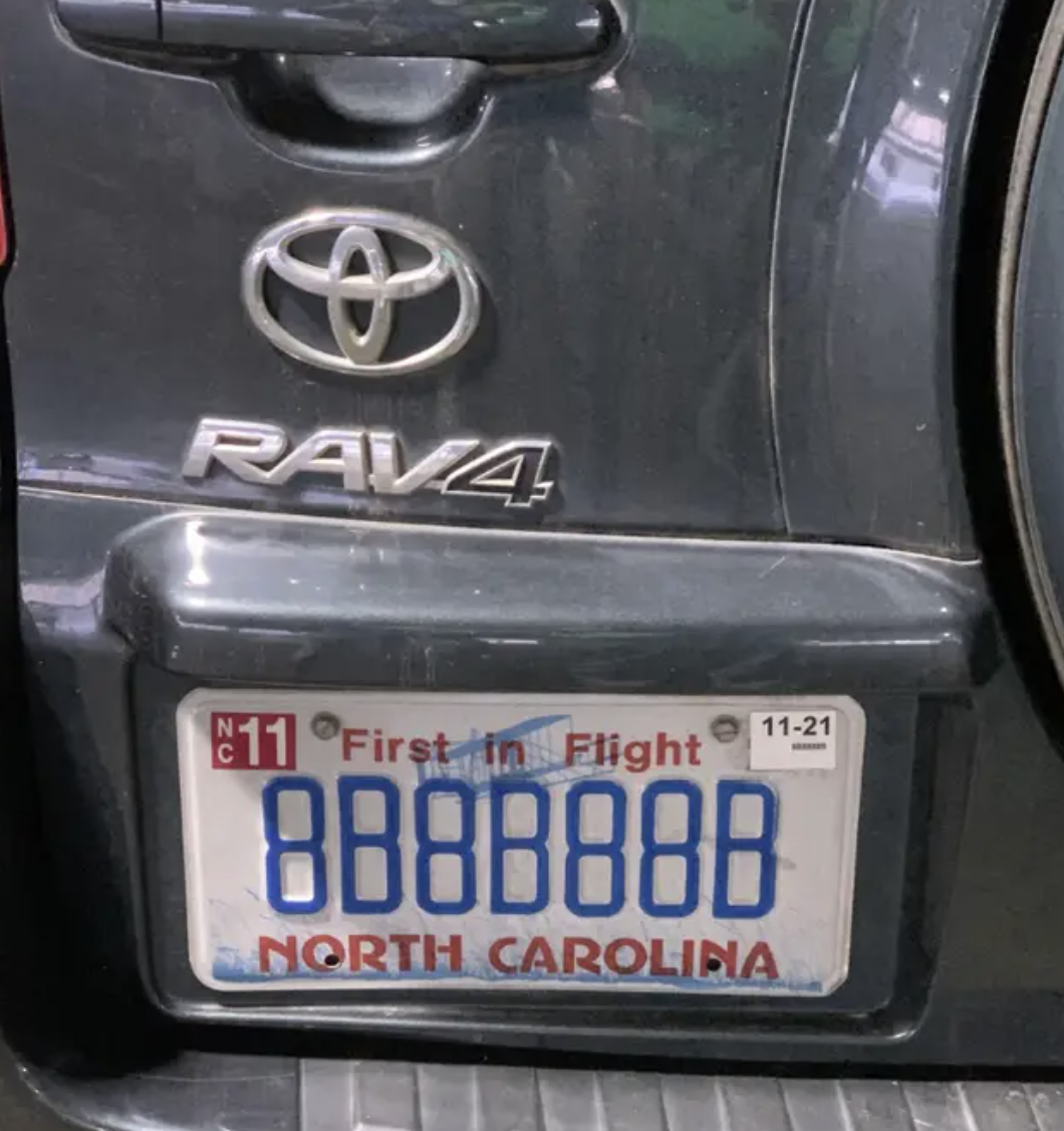 23 Funny License Plates That Make Driving More Fun | eBaum's World
