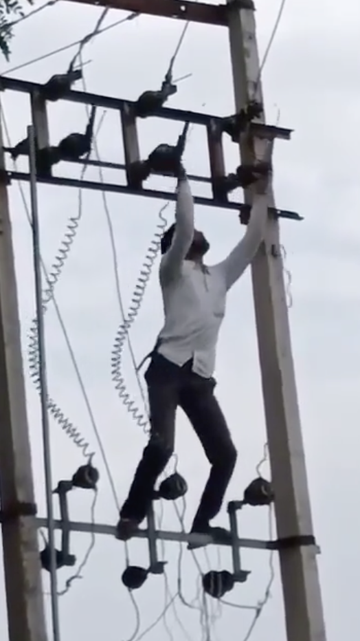 Sketchy Job Sites That are Definitely OSHA Violations | eBaum's World