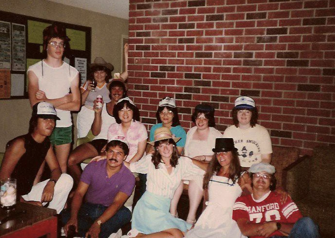 20 Totally Tubular Photos From '80s College Parties | eBaum's World