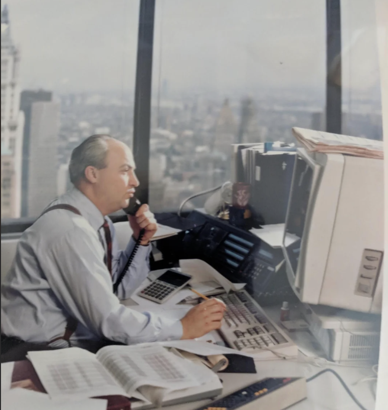 20 Photos of '70s, ‘80s and '90s Stock Brokers That Would Put Jordan ...