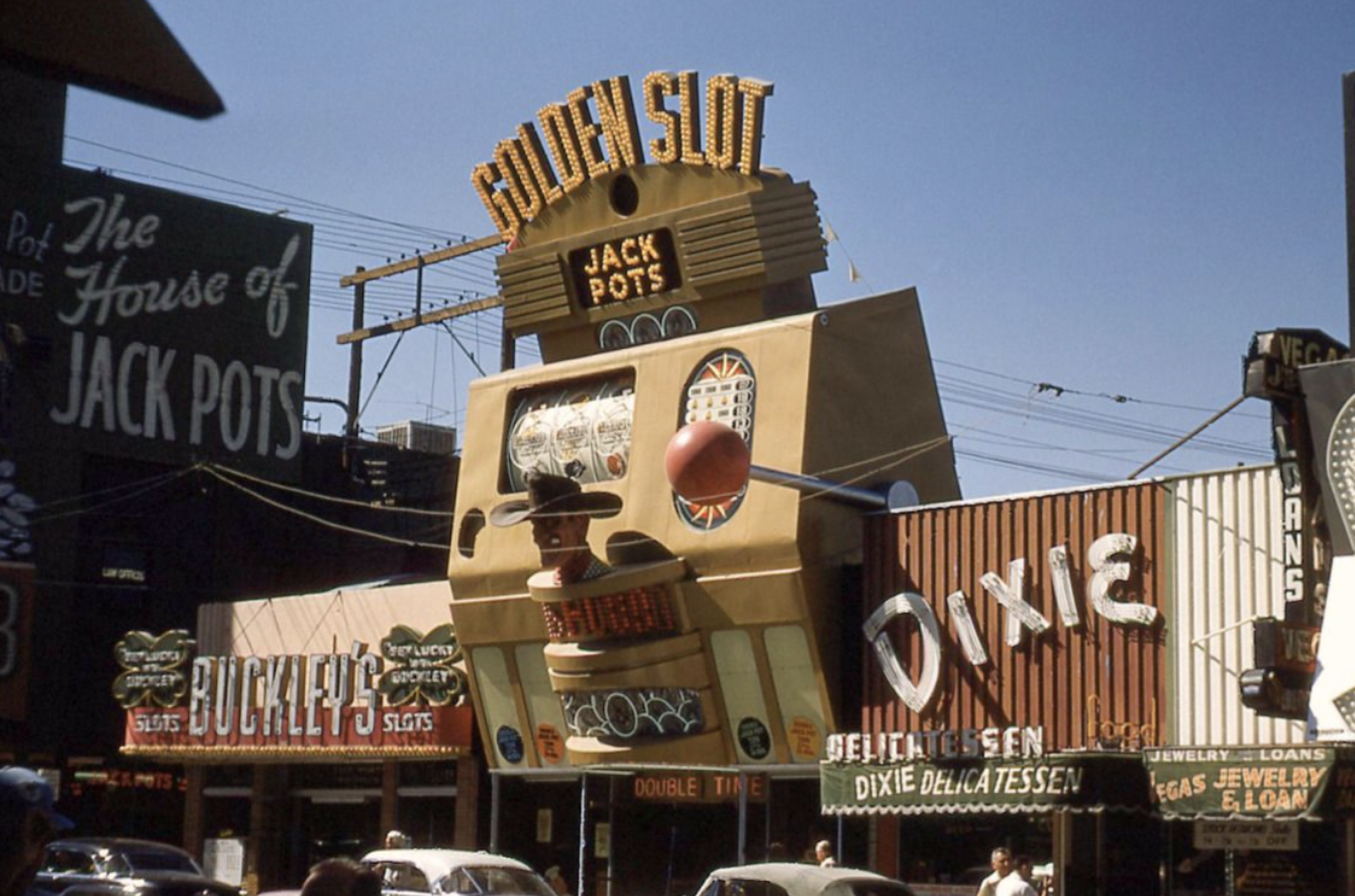 21 Veracious Photos of Vintage Las Vegas | eBaum's World