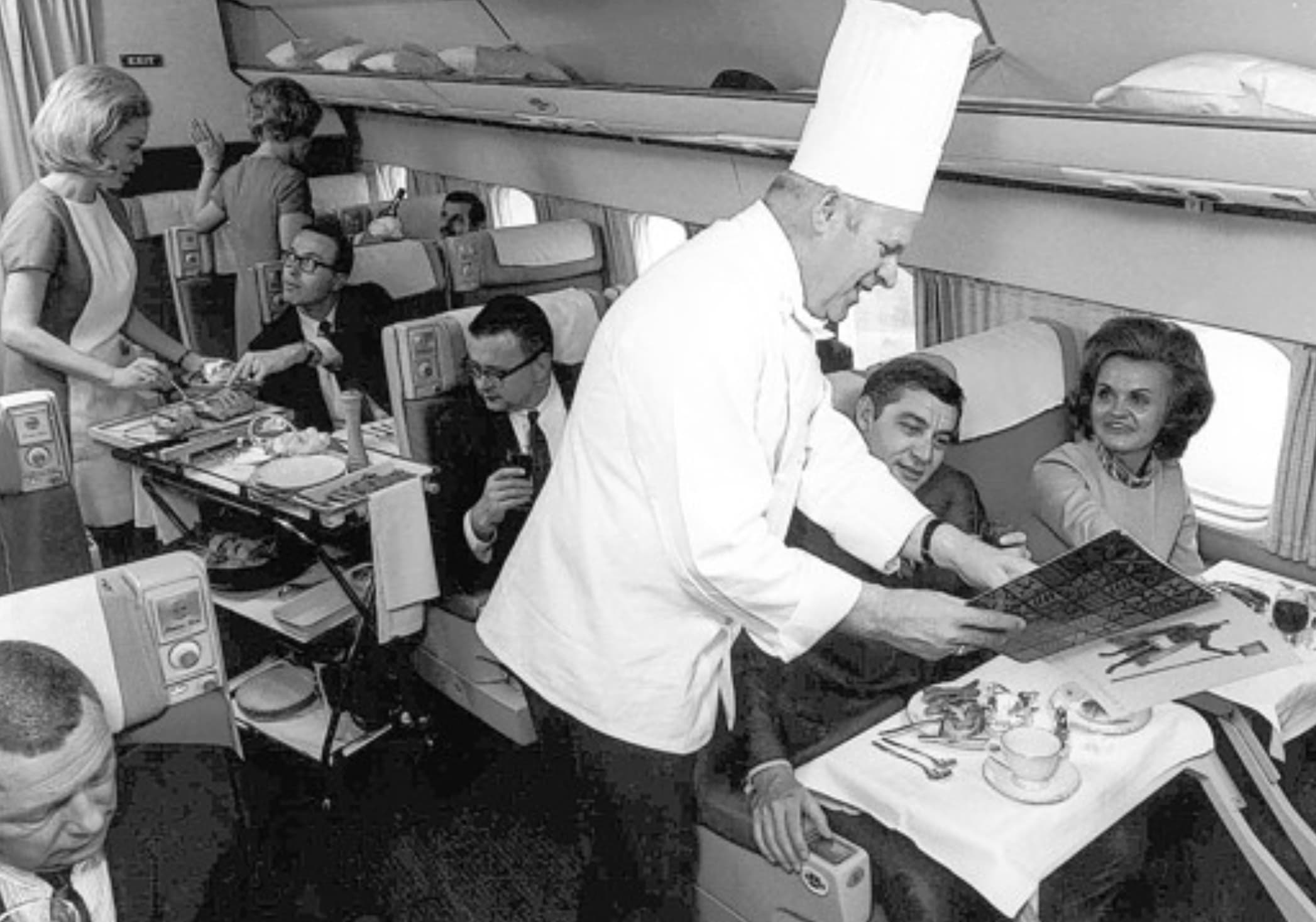 23 Vintage Photos of Flying in the '70s That Was Way Different | eBaum ...