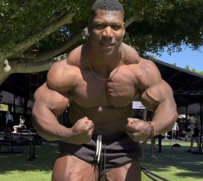 15 Bodybuilders Who Look Like Tiny Men in Big Bodies | eBaum's World