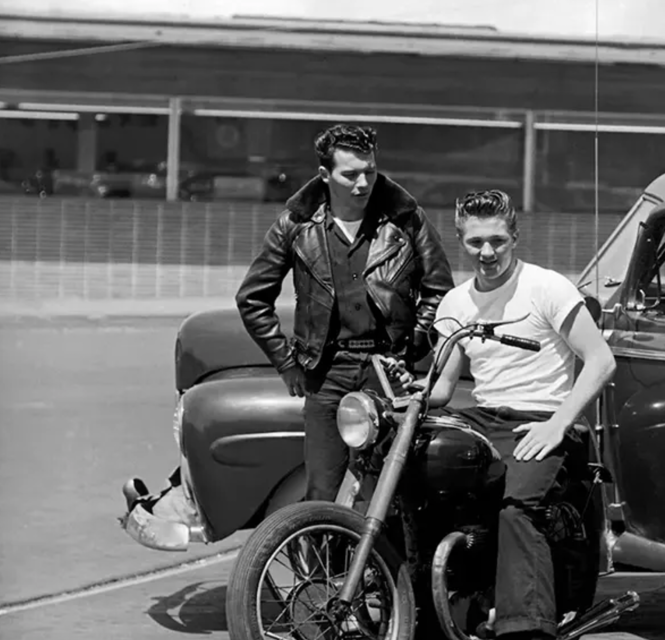 29 Old-School Photos That Show What Life looked Like For "Greasers ...