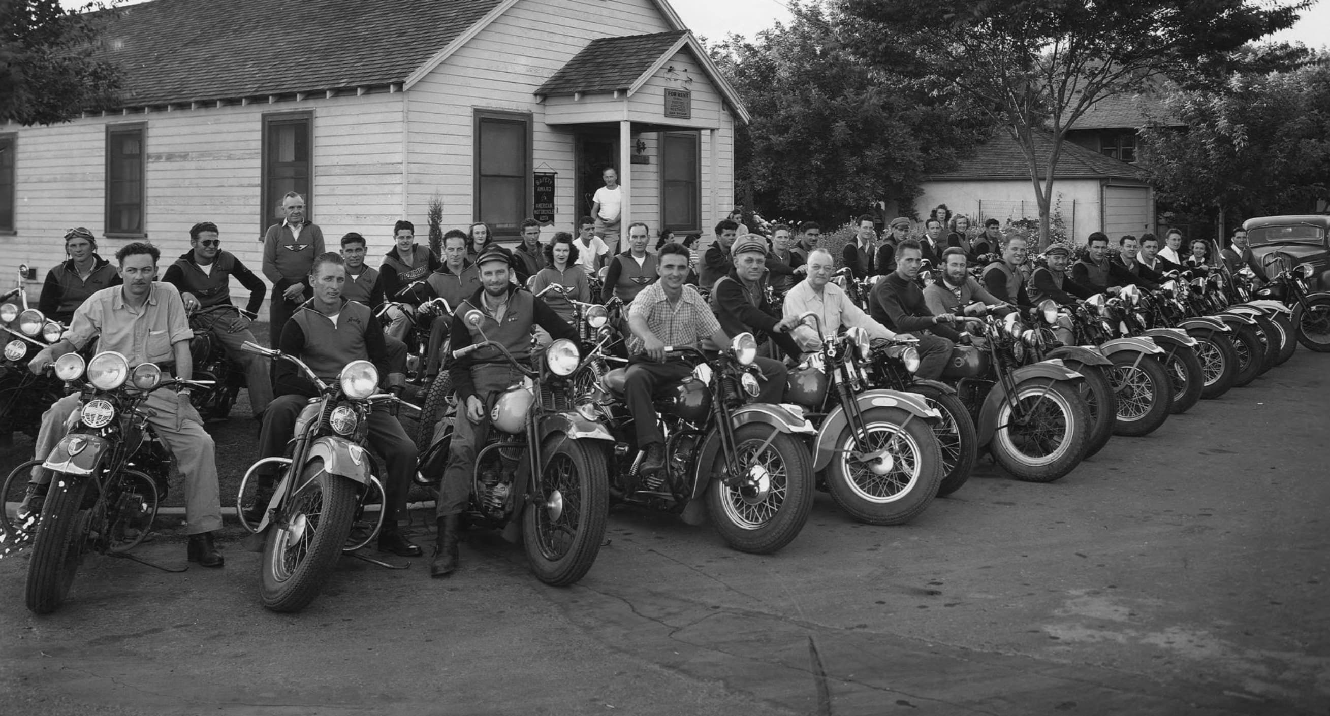 29 Old-School Photos That Show What Life looked Like For "Greasers ...
