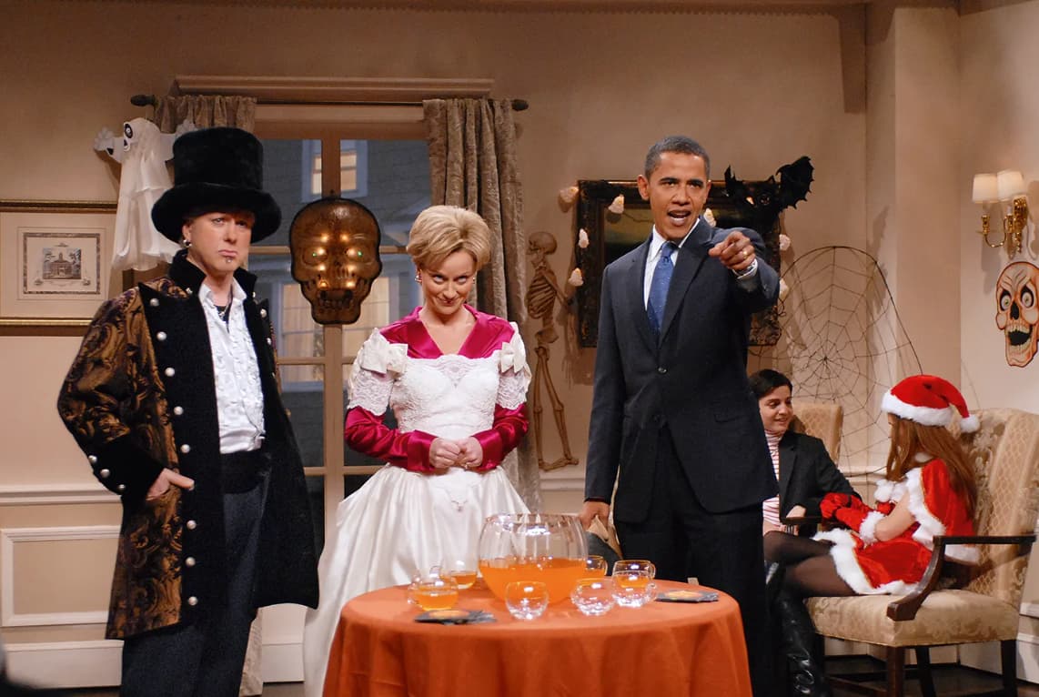 Behind-the-Scenes Shots Taken at SNL's Peak | eBaum's World