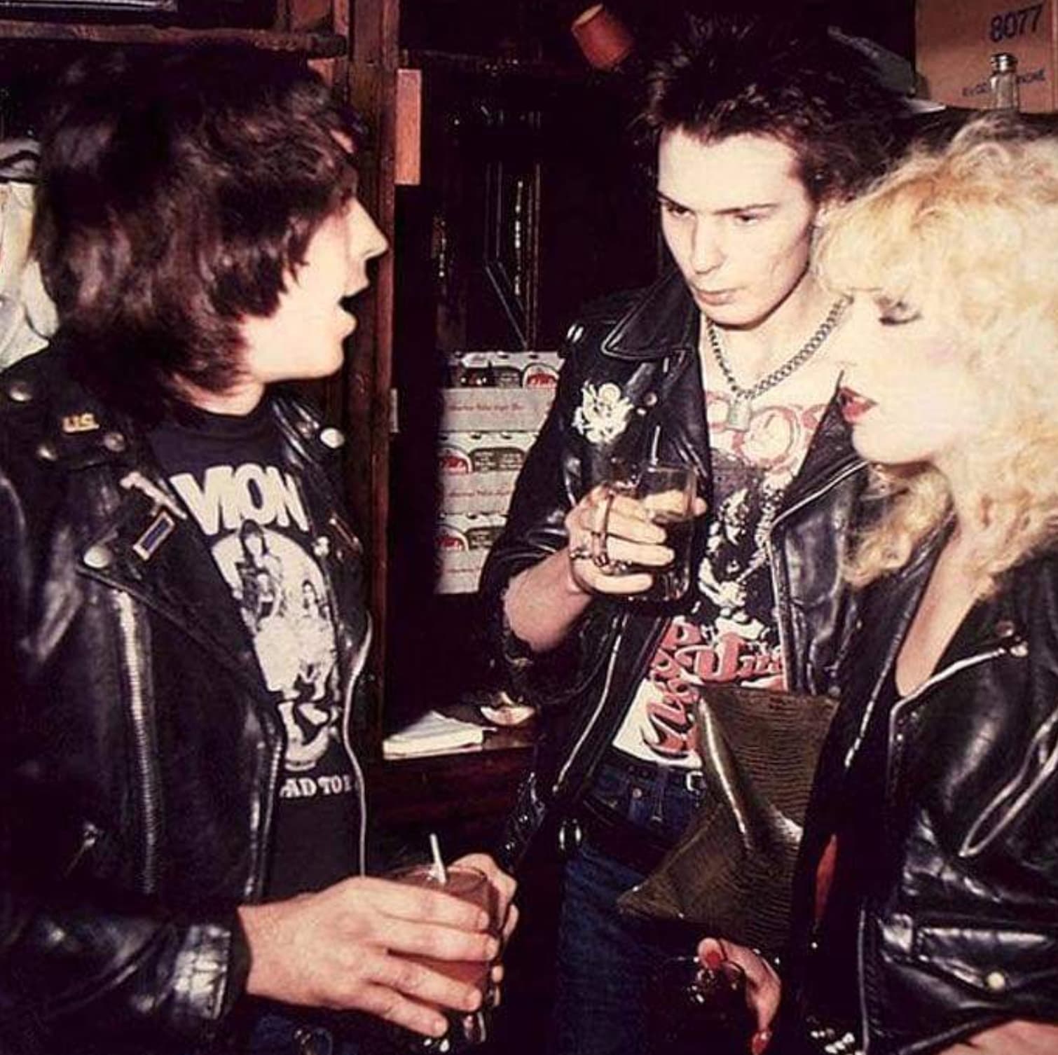 21 Photos of Classic Rock Stars and Their Groupies | eBaum's World