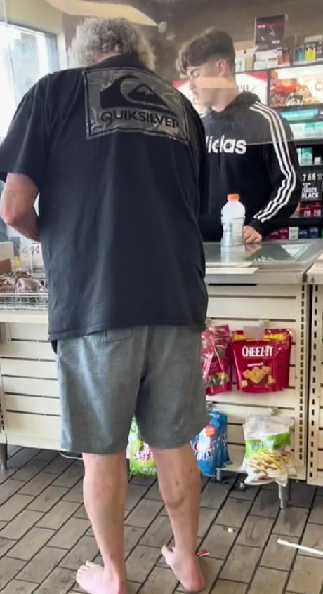 20 Disgusting People Airing Out Their Toes in Public | eBaum's World