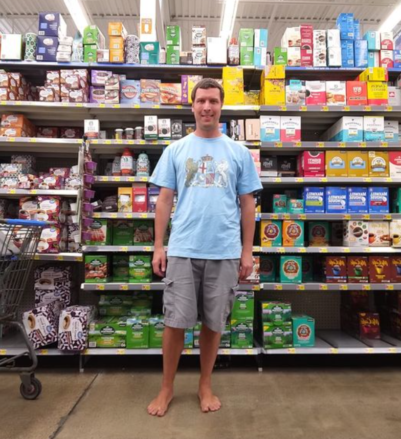 20 Disgusting People Airing Out Their Toes in Public | eBaum's World