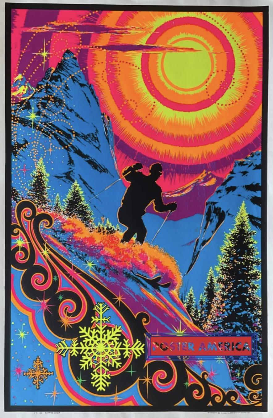 23 Retro '70s Posters Shining Bright Under Black Light | eBaum's World