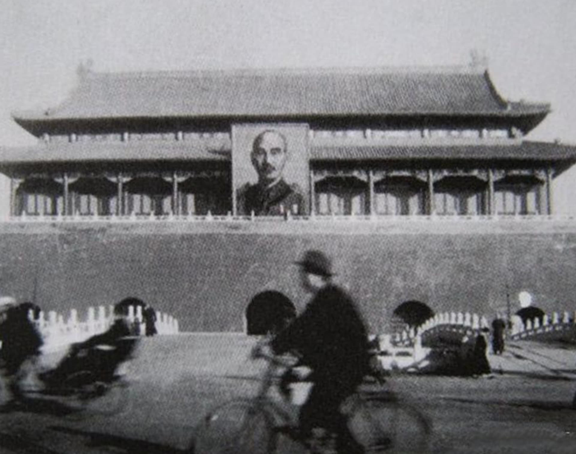 20 Fascinating History Pics From 1930's China | eBaum's World
