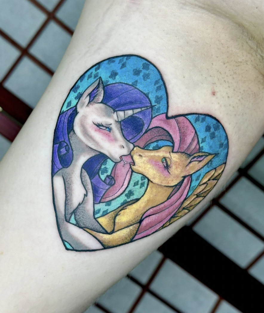 24 Regretful Tattoos in the Name of Love | eBaum's World