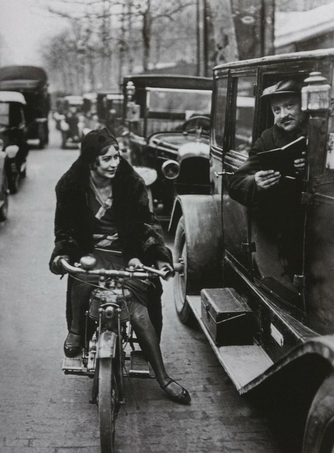 Photos from Classic Paris Life in the '20s and '30s | eBaum's World
