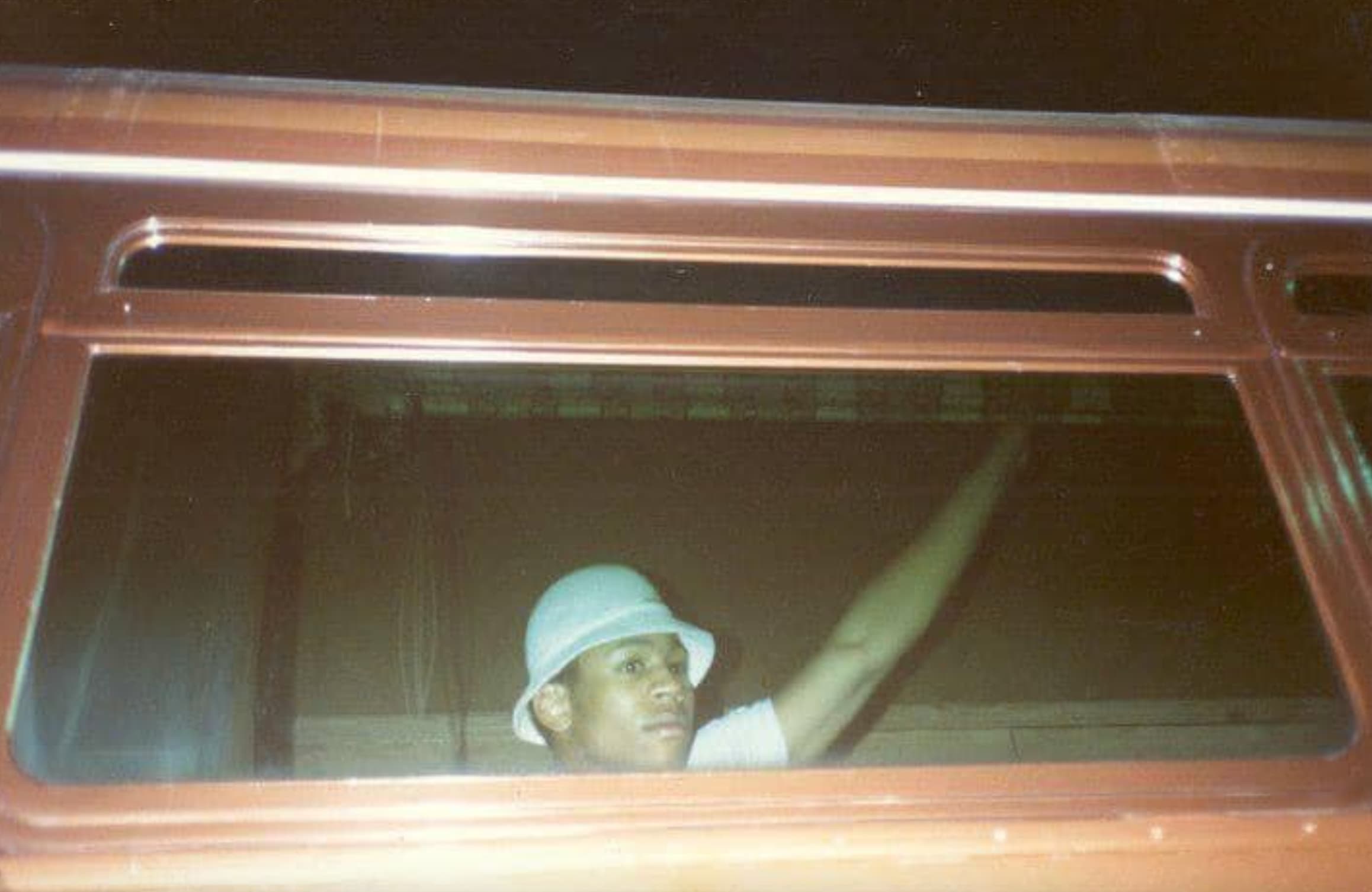 23 Photos of Tour Bus Life For the '70s Biggest Stars | eBaum's World