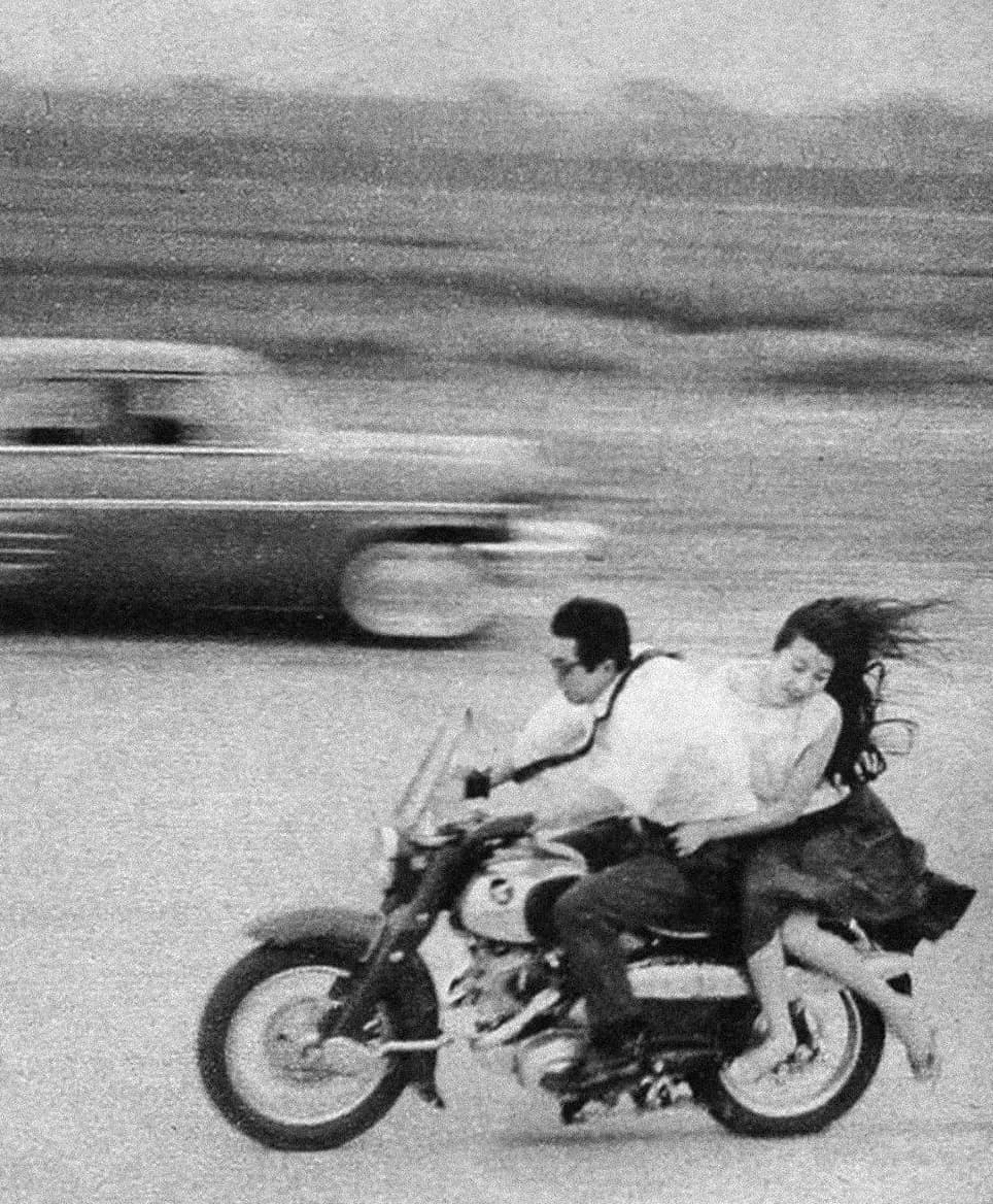 Japanese Gangsters and Greasers Vibing Up the Past | eBaum's World