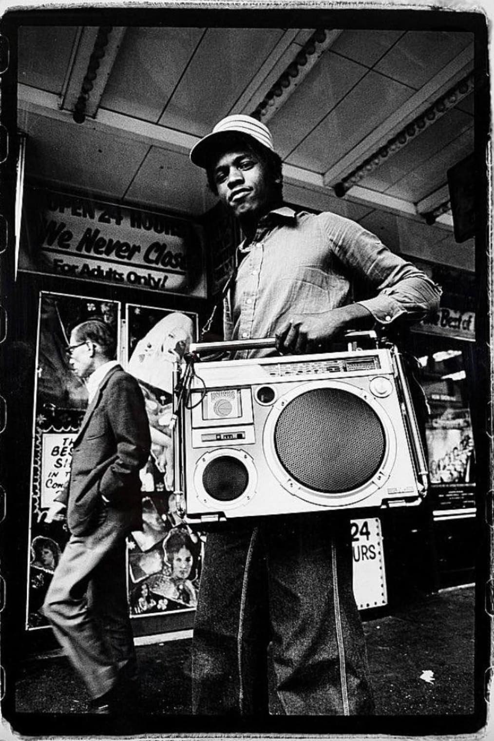Photos From Back When Portable Music Meant a Boombox | eBaum's World