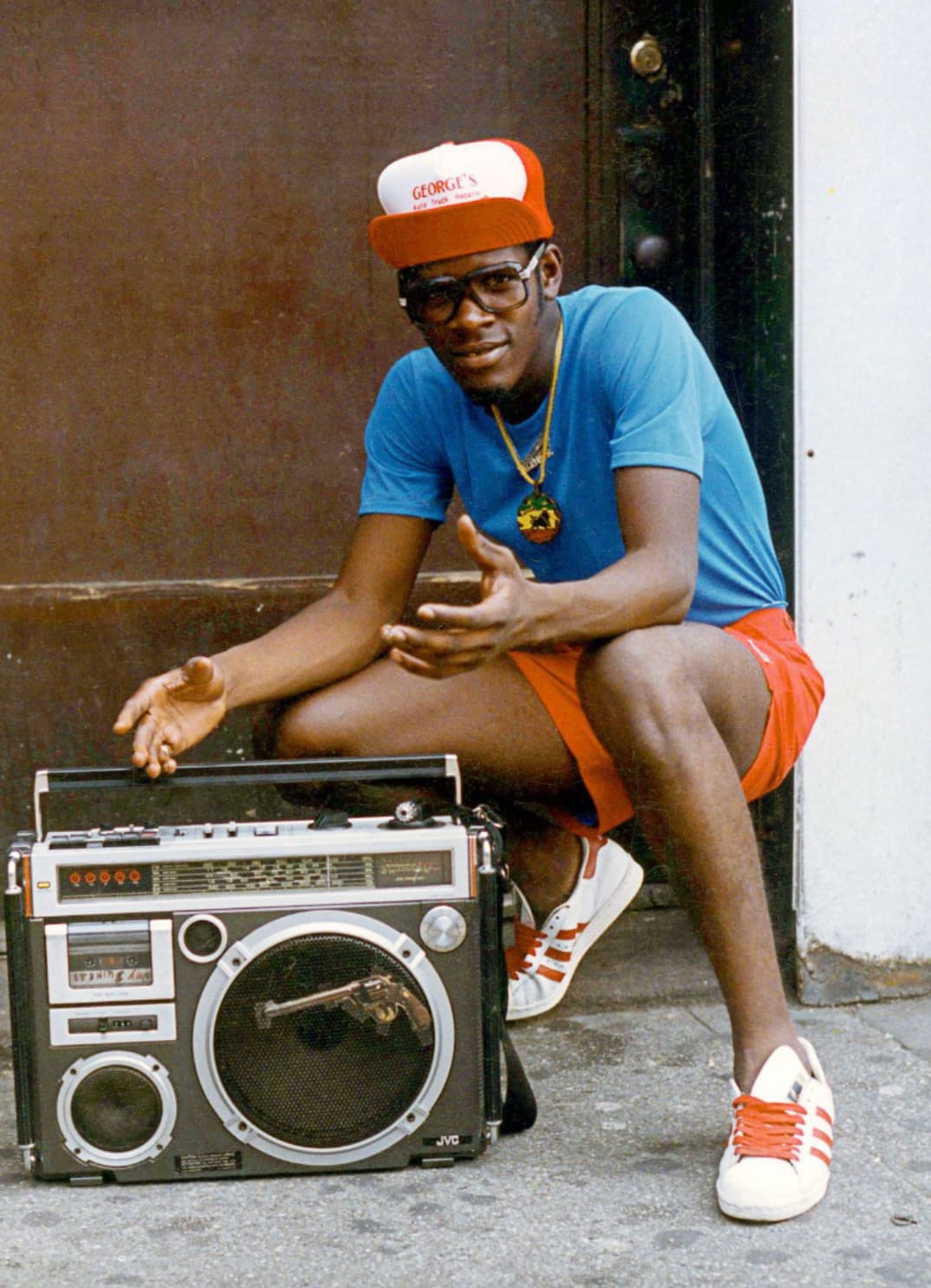 Photos From Back When Portable Music Meant a Boombox | eBaum's World
