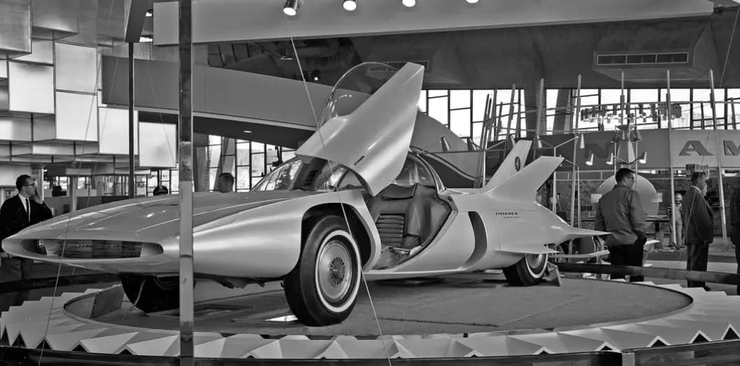 Old Timey Inventors Showing Their Stuff at World Fairs | eBaum's World