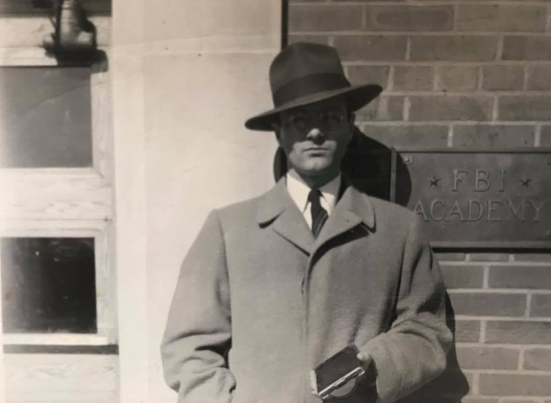 Espionage in Action: 20 Old Photos of Real-Life Spies | eBaum's World