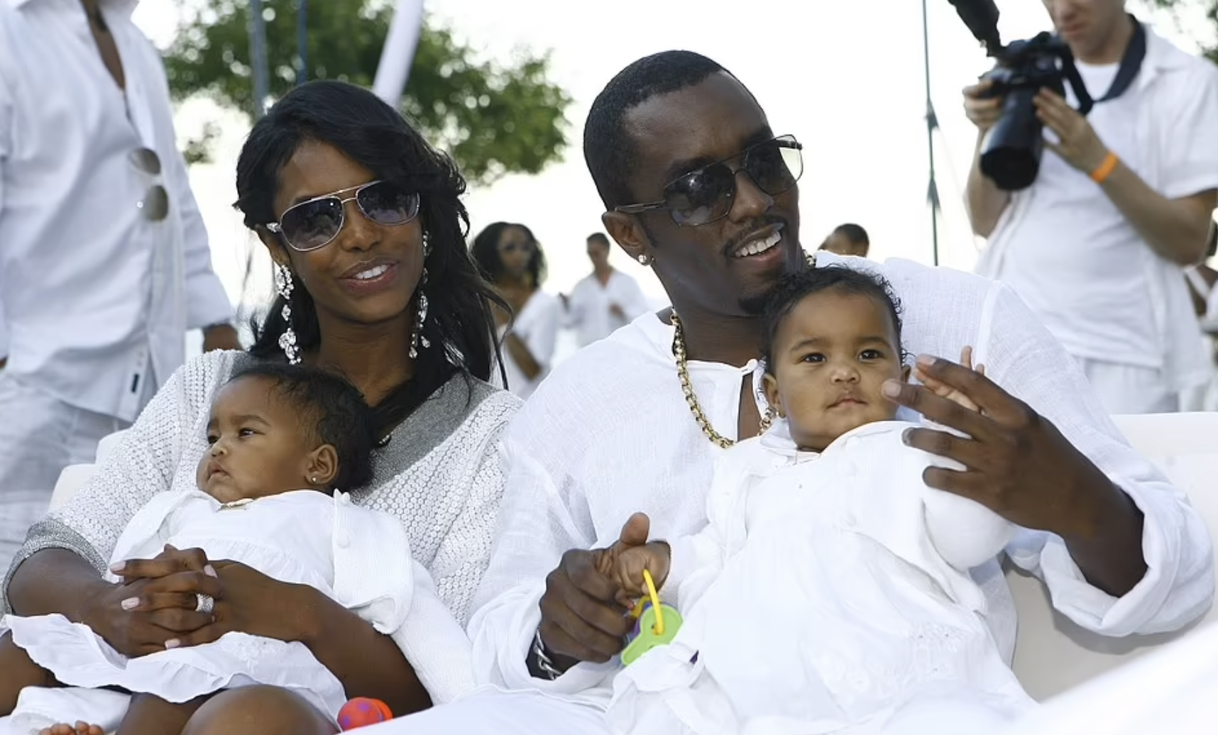 23 Photos From Diddy's Now-Infamous Parties | eBaum's World