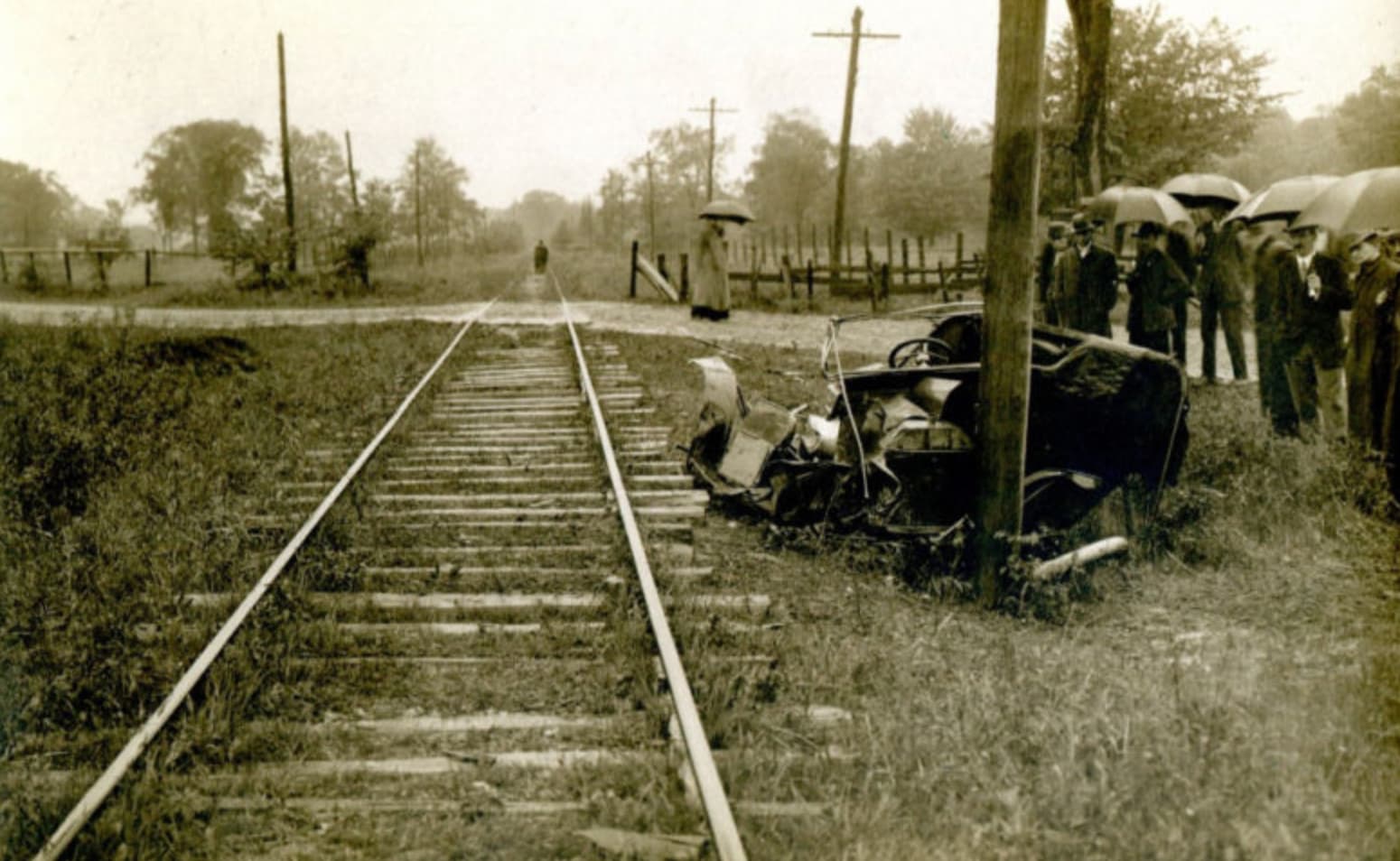 24 Historical Photos of Model T Accidents That Show Some People Can't ...