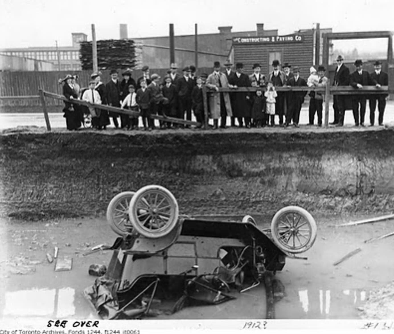 24 Historical Photos of Model T Accidents That Show Some People Can't ...