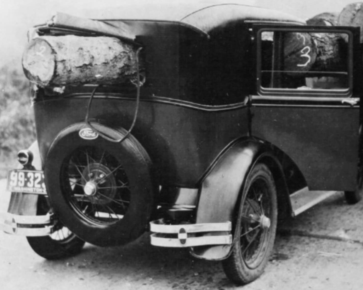 24 Historical Photos of Model T Accidents That Show Some People Can't ...