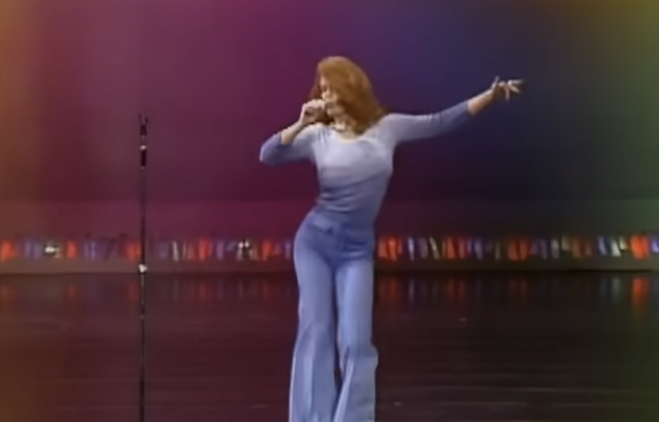 Can't-Miss Bits of Ann-Margret's 'Tonight Show' Visit | eBaum's World