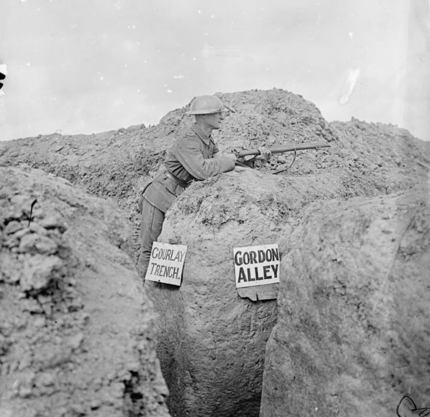 Here’s What It Looked Like To Be In the Trenches of World War I ...