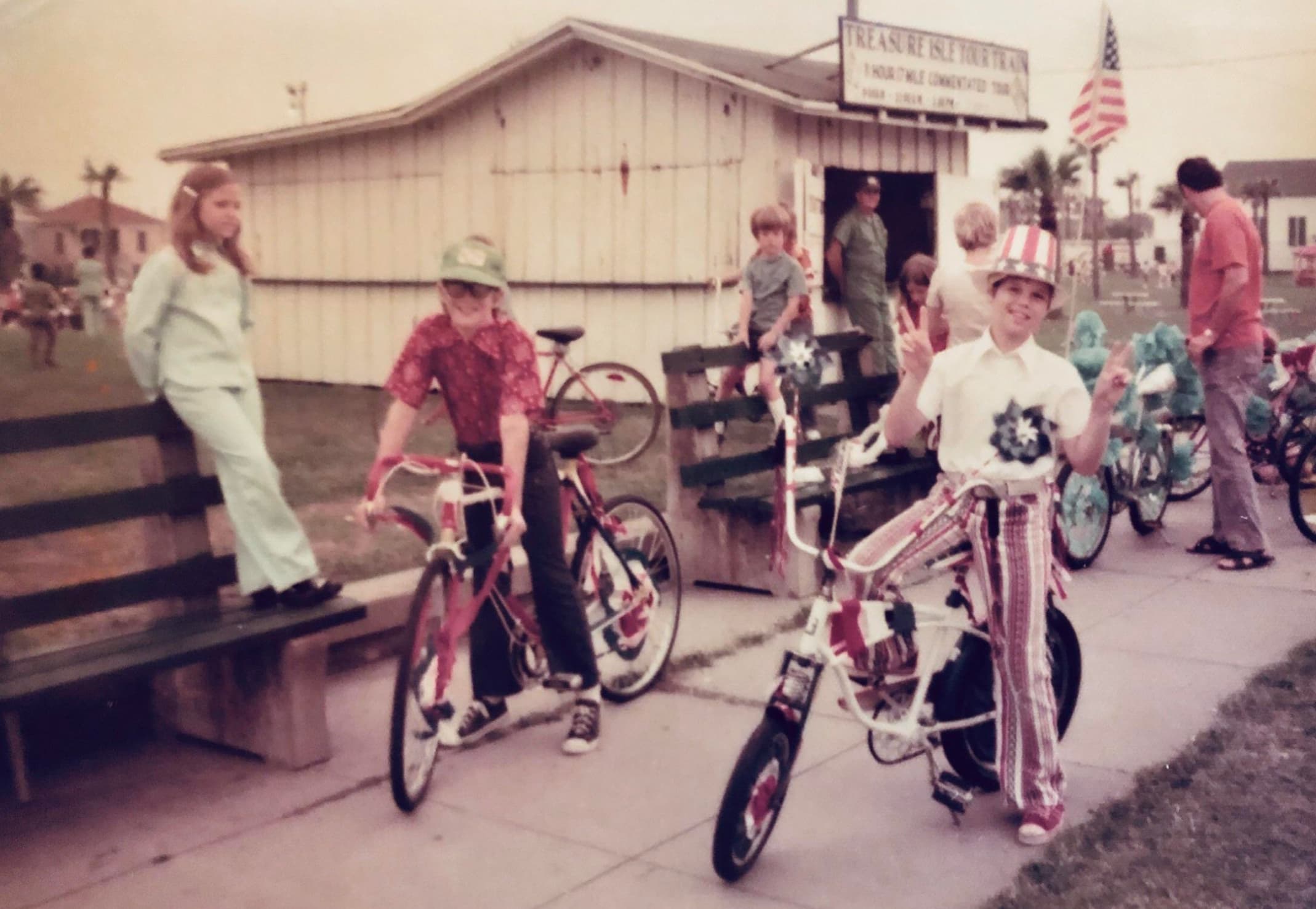 1976: The American Bicentennial in Patriotic Photos | eBaum's World