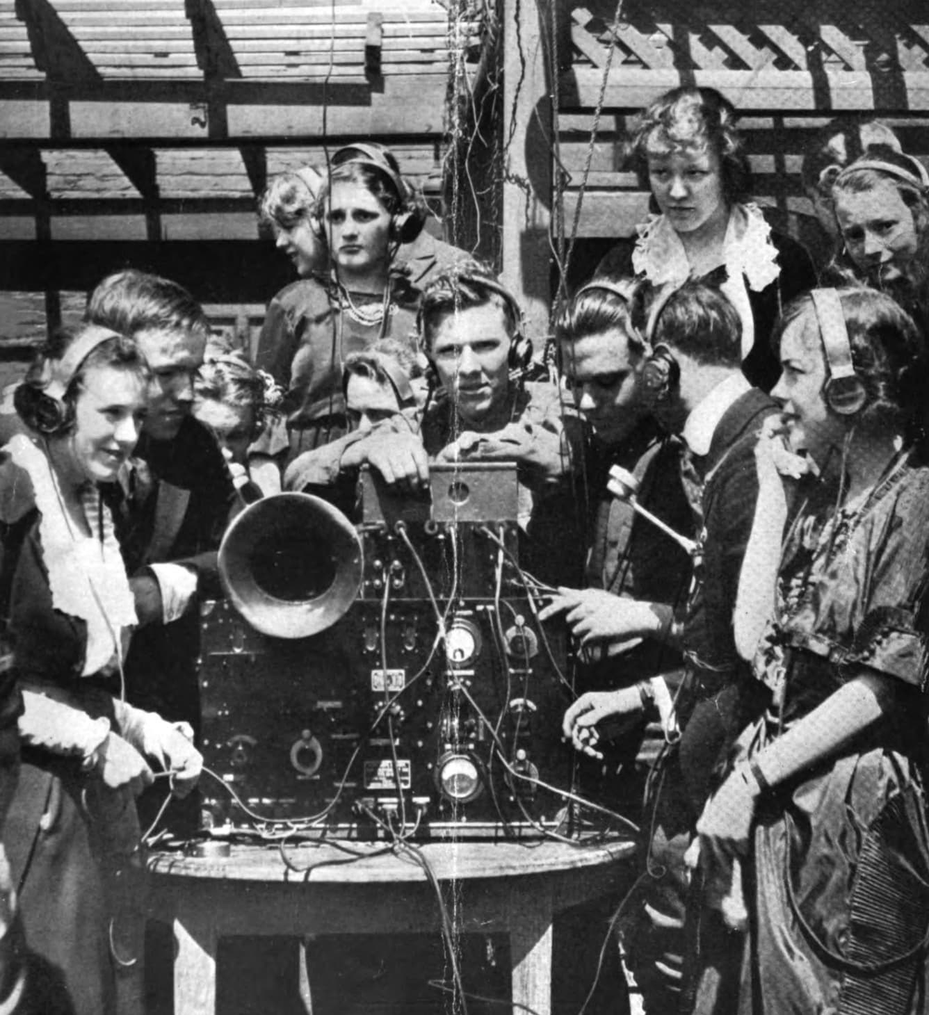 What it Looked Like to Go Party in the Roaring '20s | eBaum's World