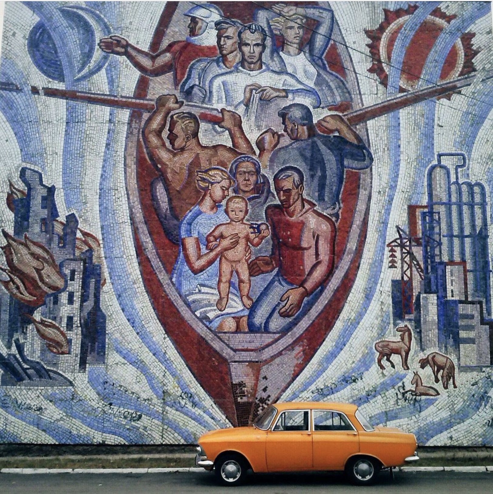 Cool Soviet Photos from the World of Hammer & Sickle | eBaum's World