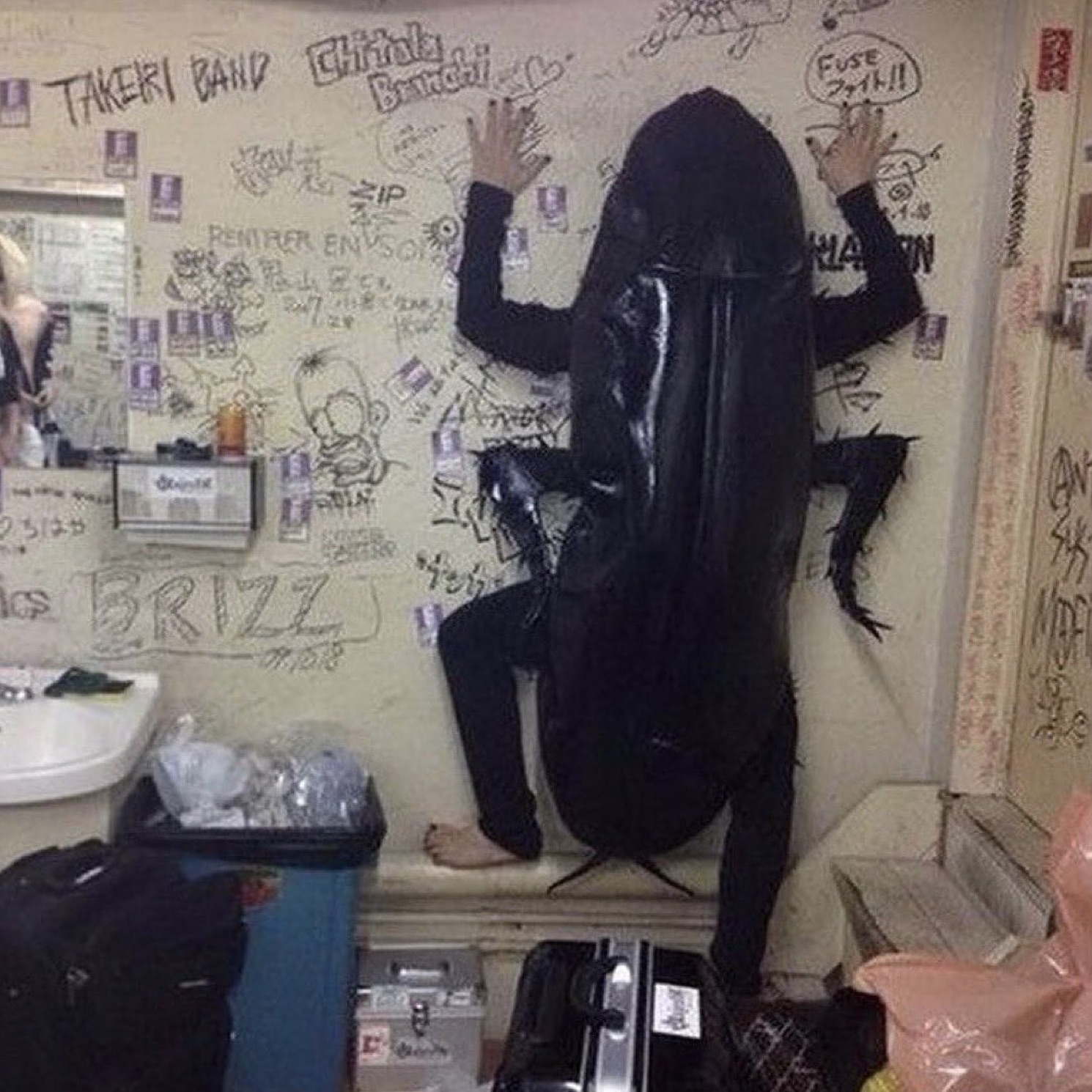 36 Cursed Randoms to Haunt Your Dreams | eBaum's World