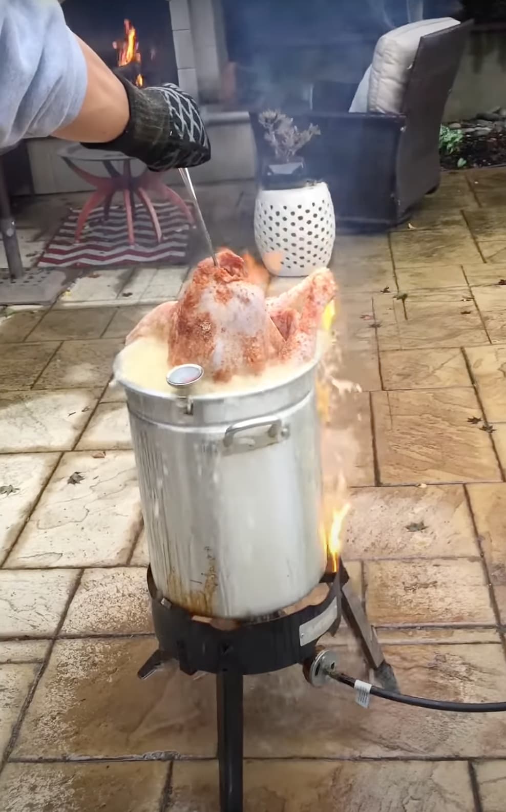 18 More People Who Tried and Failed to Deep Fry Their Thanksgiving ...