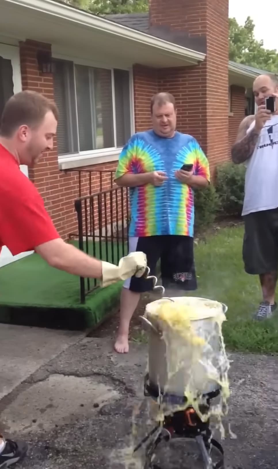 18 More People Who Tried and Failed to Deep Fry Their Thanksgiving ...