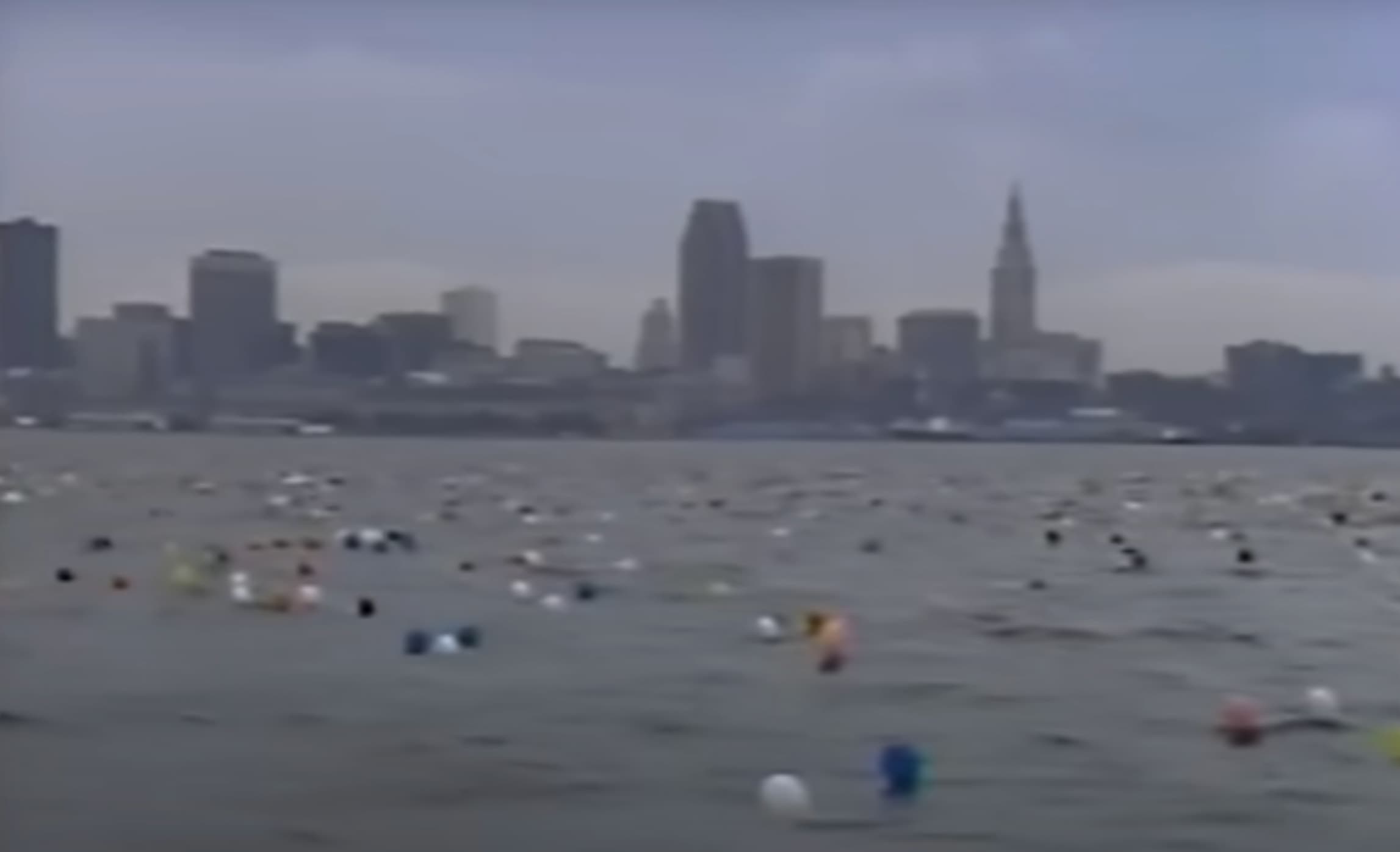 10 Photos Remembering Cleveland's Balloon Disaster | eBaum's World