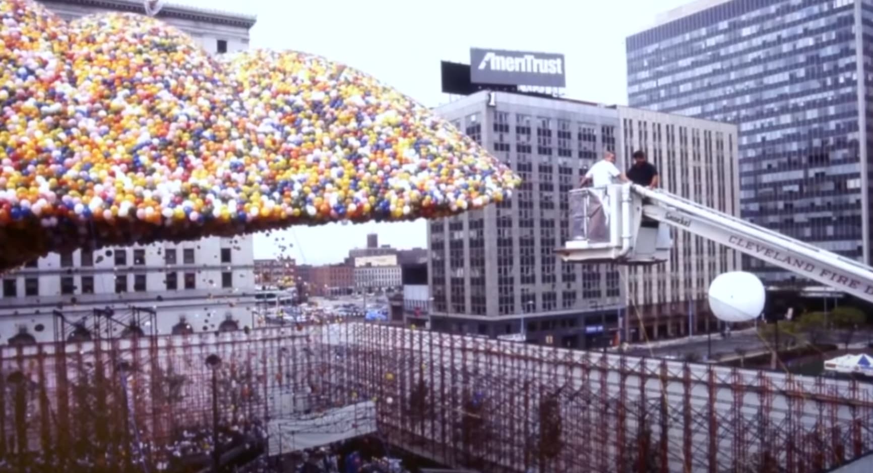 10 Photos Remembering Cleveland's Balloon Disaster | eBaum's World