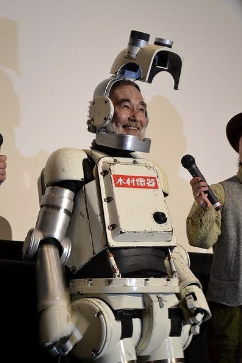 32 Cool Mech Suits AI Will Eventually Use to Crush Us | eBaum's World