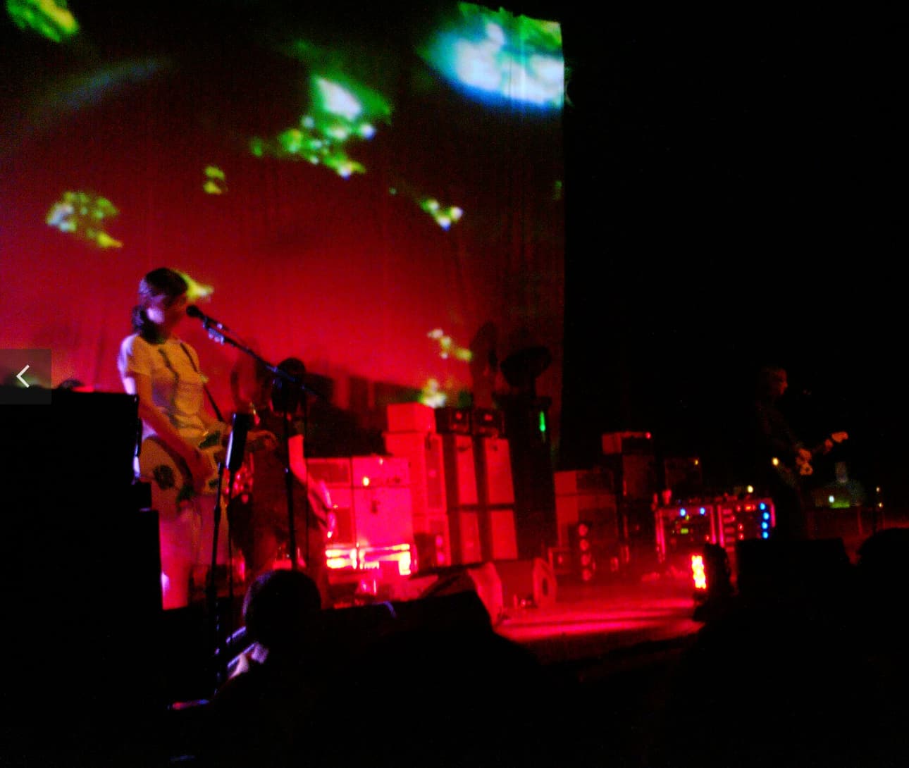 10 Nostalgic Pics From The 1990s Birth Of Shoegaze Music | eBaum's World