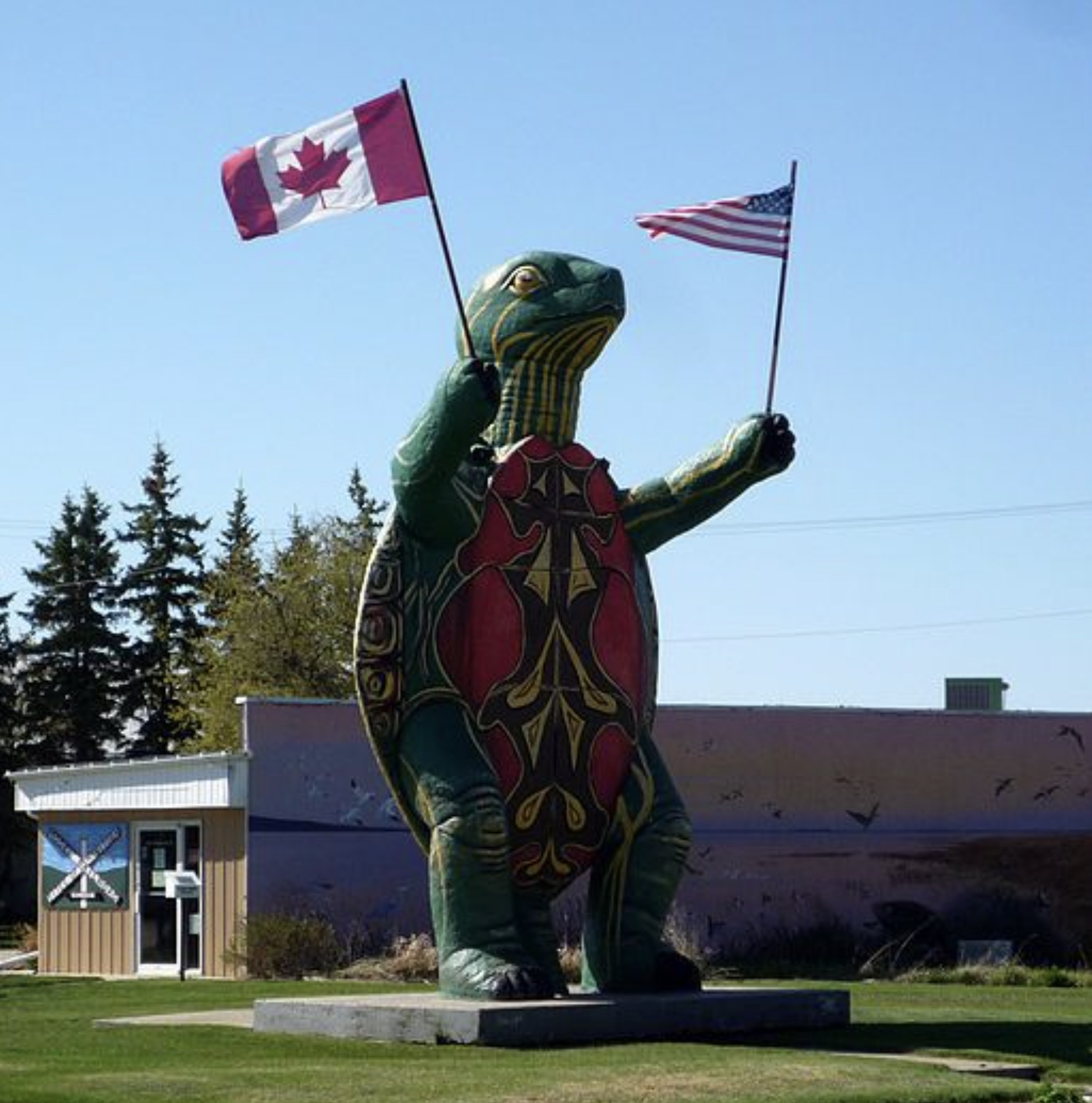 American Statues & Monuments That Can Only Exist Here | eBaum's World