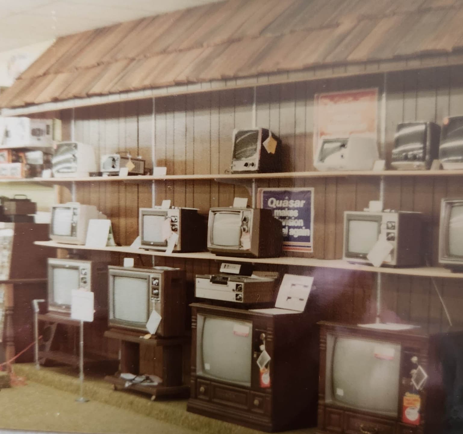 Remembering How Cool Radio Shack Was Back in the Day | eBaum's World