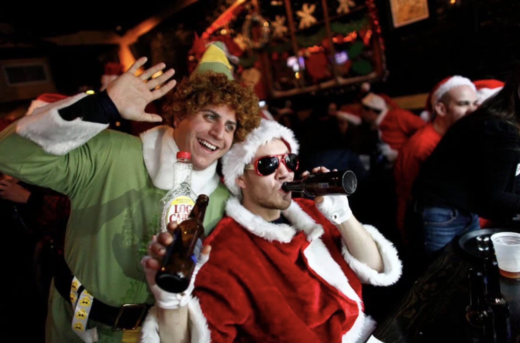 32 Sloshy Pics from a Very Drunk Christmas | eBaum's World