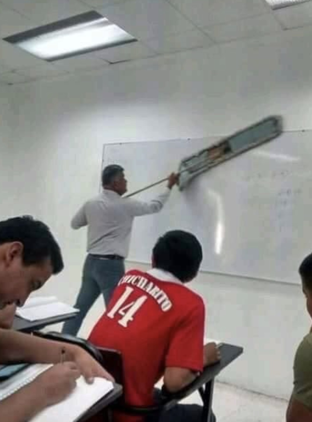 30 Friday Morning Randoms to Start Your Weekend Weird | eBaum's World