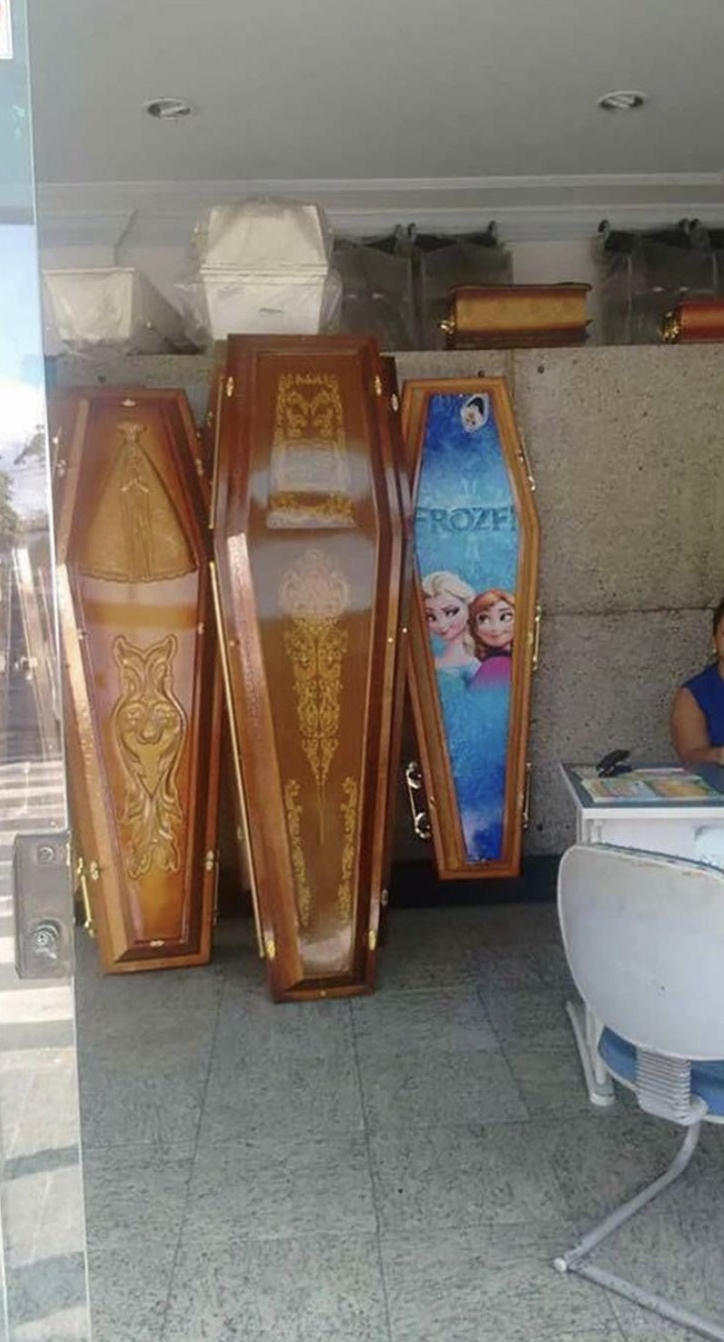 30 Friday Morning Randoms to Start Your Weekend Weird | eBaum's World