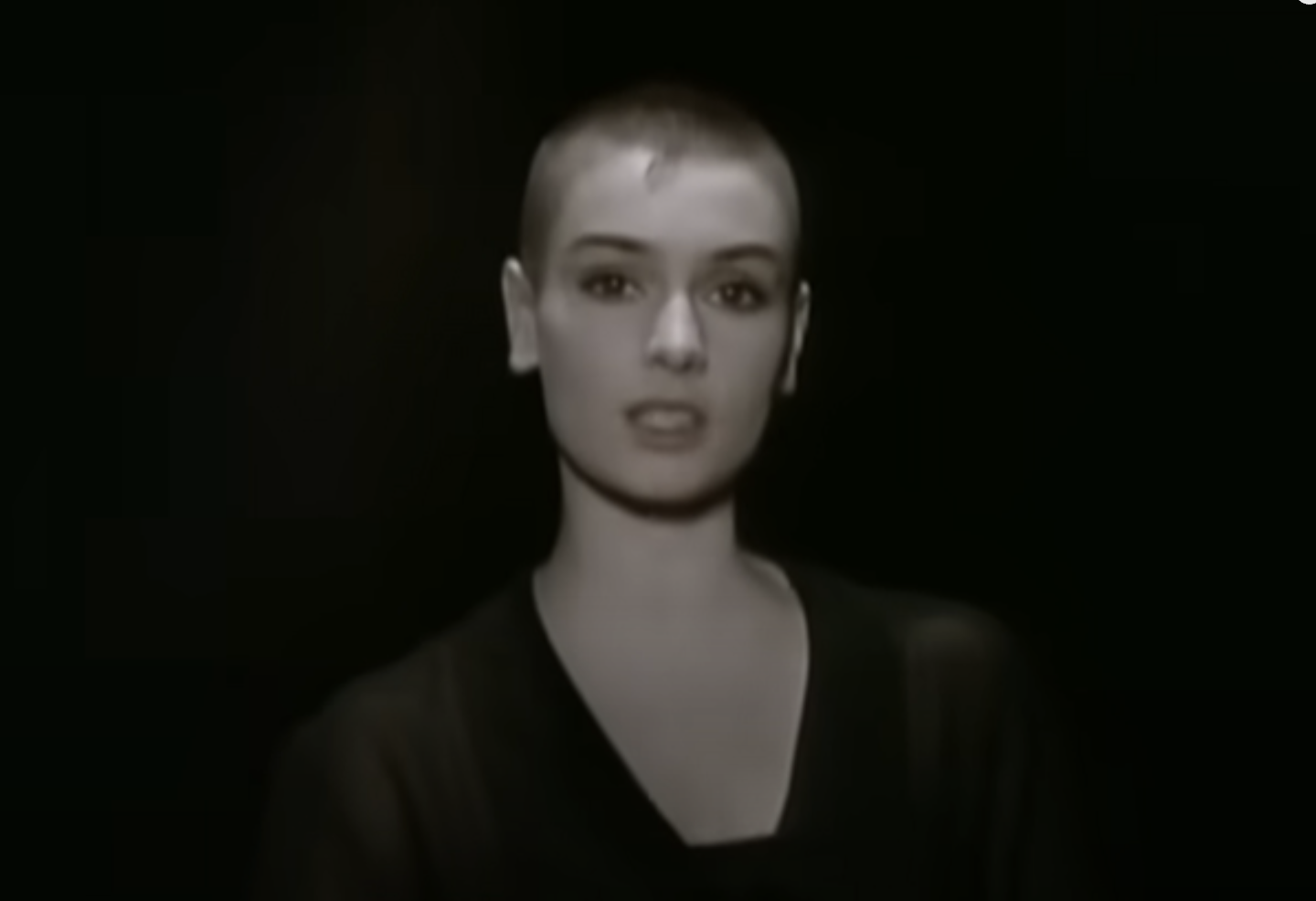 When Sinéad O'Connor Went Rogue on SNL, Photos from 1992 | eBaum's World