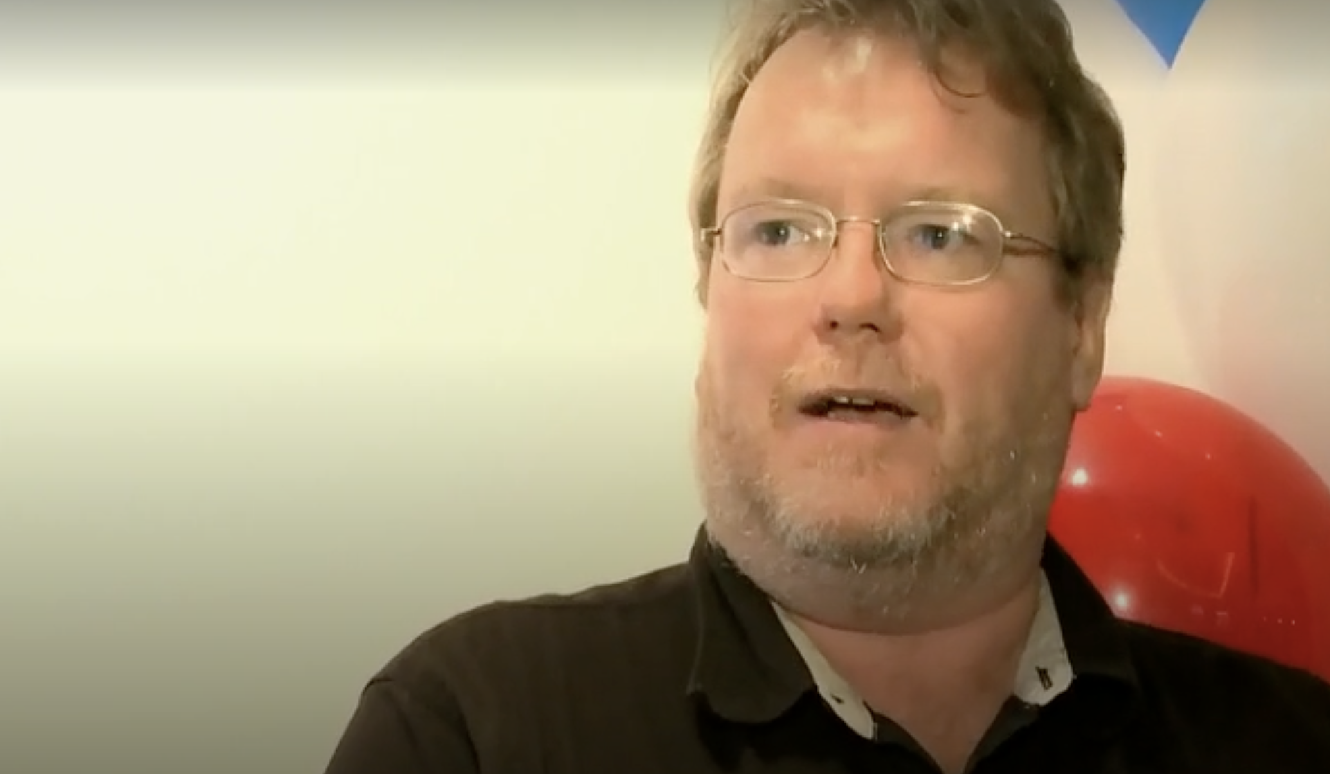 The Lottery Winner Who Got Struck By Lightning | eBaum's World