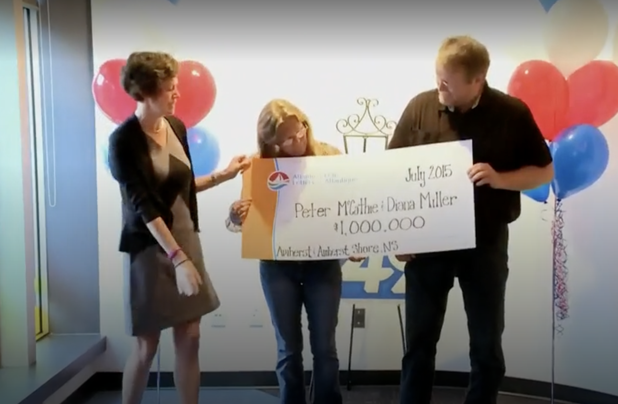 The Lottery Winner Who Got Struck By Lightning | eBaum's World