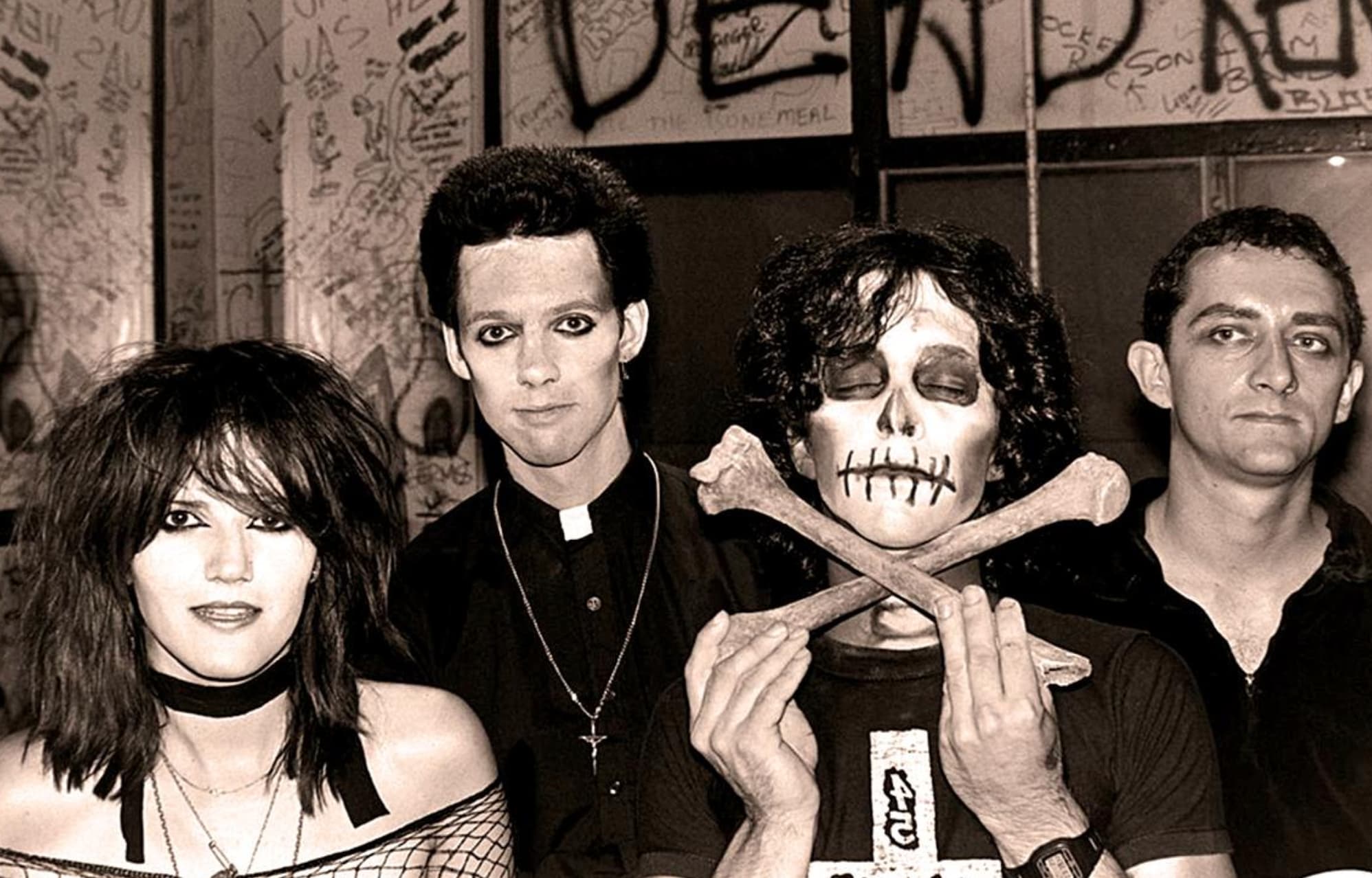 11 Photos from When LA's Sunset Strip Was at its Best | eBaum's World